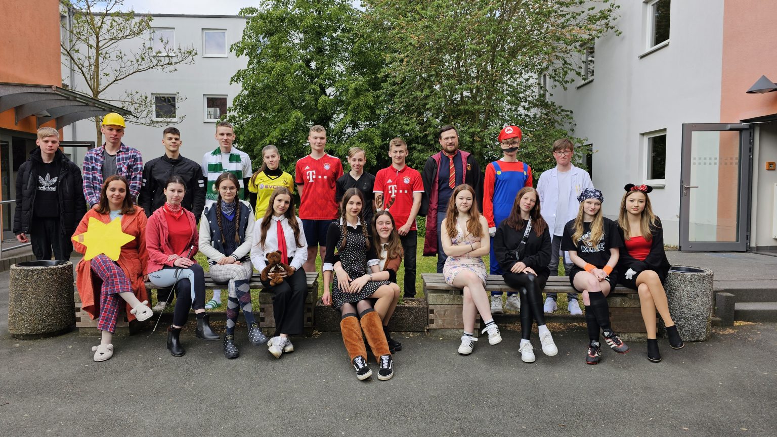 Bilder von der Mottowoche der 10 Klassen